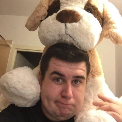 Bahamut on Twitter Enfin je me décide à mettre une robe C est confortable ce truc en fait