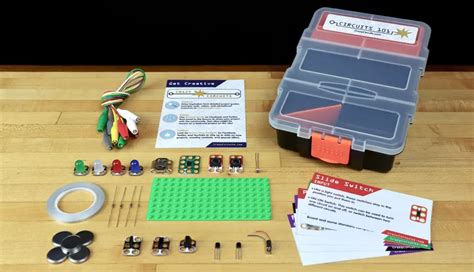 Crazy Circuits Classroom Set Circuits 101 25 Pack RobotShop