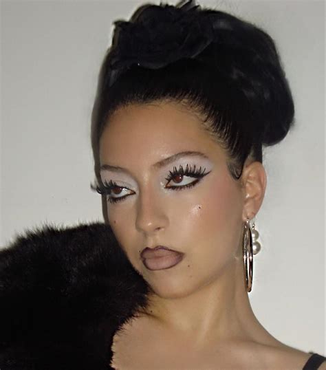 Dark Feminine Photoshoot Makeup Vampy Makeup Vamp Makeup