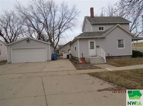 Le Mars Real Estate Le Mars Ia Homes For Sale Zillow