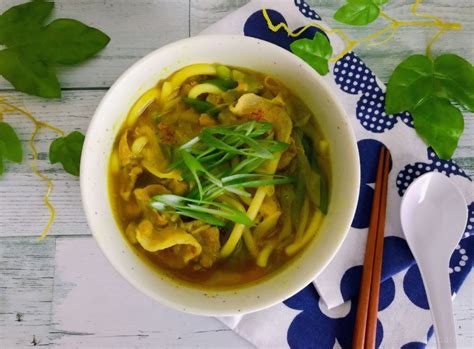 おうちでできるお店の味！絶品「カレーうどん」の作り方 Macaroni
