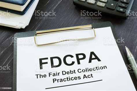 작성 노트는 텍스트 Fdcpa 공정 채권 추심 관행 법을 보여줍니다 부채에 대한 스톡 사진 및 기타 이미지 부채 수집 0