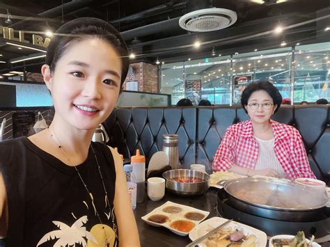 우아한 육아 ♥︎ 꿈꾸는 딸맘 ♥︎ 이미나 ⠀⠀⠀⠀⠀⠀⠀⠀⠀⠀⠀⠀⠀⠀⠀⠀⠀ 좋은 곳만 가도 짧은 인생 뭐하러 자식 힘들게 데리고 다니냐며 본인 병원갈 때는 날짜 시간까지