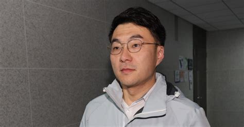 김남국 반성한다더니 尹실정 덮으려 흘린 것