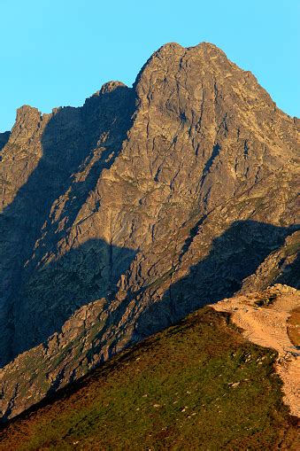 폴란드 Tatra 산 자 코파 네swinica 및 Liliowe 높은 Tatra 산맥 파노라마 배경에서 봉우리 0명에 대한 스톡