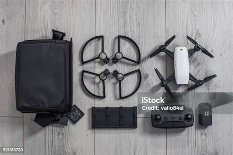 무인 항공기 Quadcopter ぢ 스파크 ぢ의 서명 기술의 모든 기능 소형 무인 항공기는 바르나 불가리아2018 년 2 월