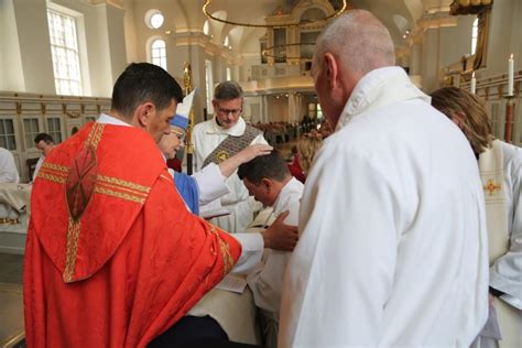 Sex Präster Och Tolv Diakoner Går Ut I Tjänst I Göteborgs Stift Göteborgs Stift