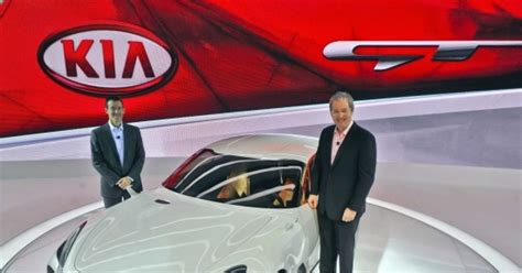 기아 Gt 공개 후륜구동 스포츠세단 콘셉트카 역동적 디자인 눈에 확