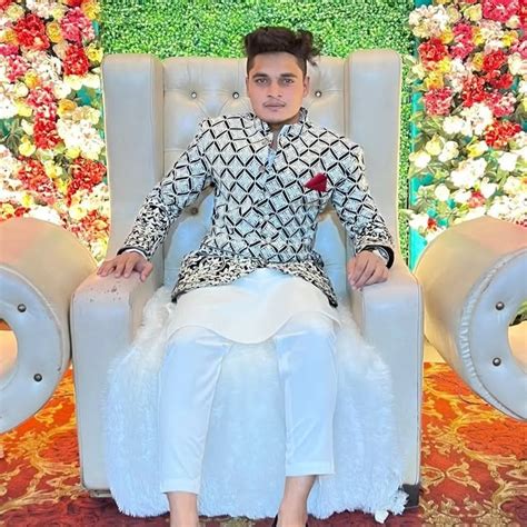 ‎عدنان پٹیل🖤💸 ‎ Adnan Patel 1020 • Threads Say More