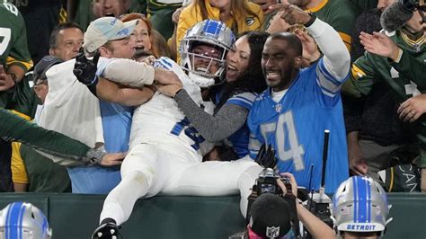 Viral Video Shows Packers Fan Dump Beer On Lions Wr