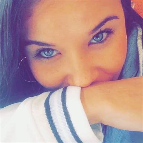 Bárbara Inácio Babs Igs • Threads Say More