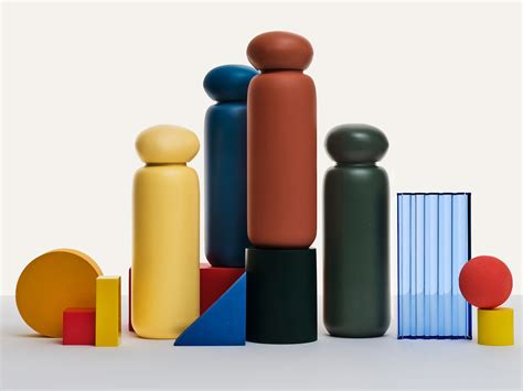 Sunnies Flask Lets You Design Your Perfect Bottle The Fashionography