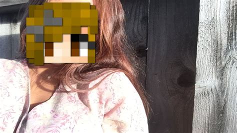 Girlfriend Plays Minecraft Facecam Youtube