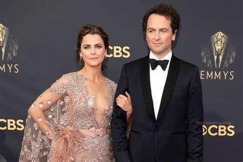 Keri Russell Shows Off Her Tits At The 73rd Primetime Emmy Awards In