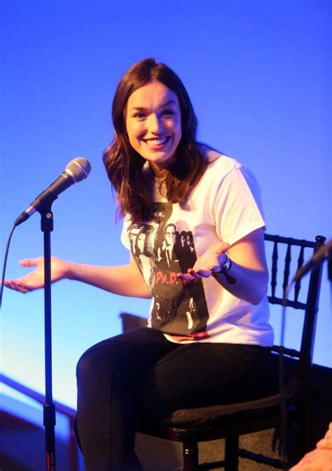 Sexy And Hot Elizabeth Henstridge Photos Thblog