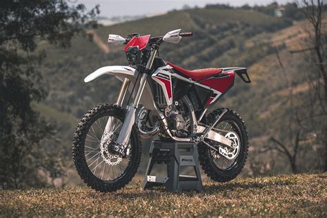 Motorrad Vergleich Fantic Xe 125 2021 Vs Fantic Xmf 125 Competition 2023