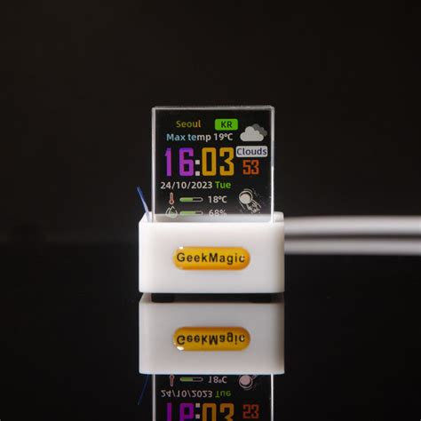 Голографические настольные часы Geekmagic Mini Wifi Crystal Cube