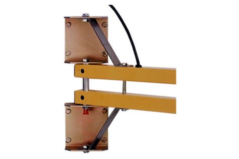 Dl Double Strut Dock Light Tri Lite