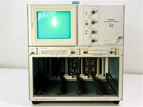 Tektronix 7704a Oscilloscope System For Parts Or Repair