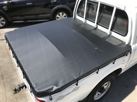Can Dogs Ride Under Tonneau Cover At Sofia Gellatly Blog