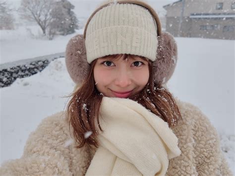 佐藤ミケーラ倭子 この度、東京カレンダーの新シリーズ「東京グルメ図鑑」の主演を務めさせていただきます🍜 私が演じる”港区女子見習い”の倭子