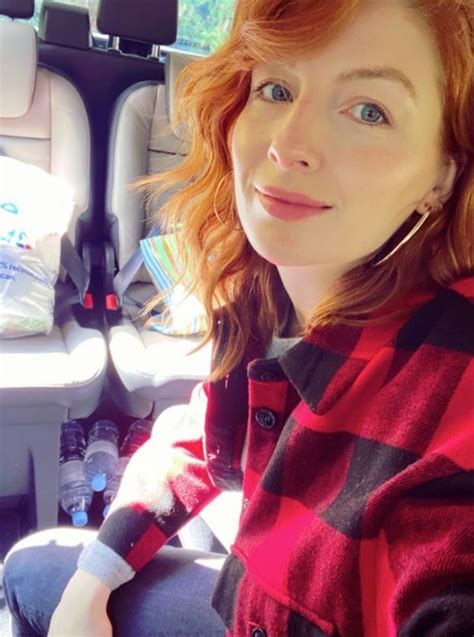 Pin By Charlie Zimmerman On Redheads Gorgeous Redhead Redheads Redhead