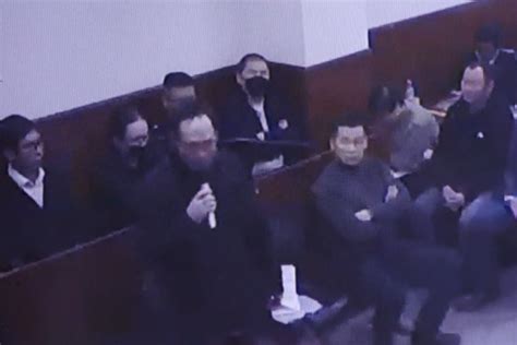 Б Ганхуяг Есөн сараас хойш миний биеийн байдал сайнгүй байгаа