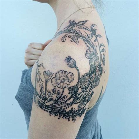 Tatuador Se Inspira Na Fauna Flora E Desenhos No Estilo Vintage Em Suas Tatuagens
