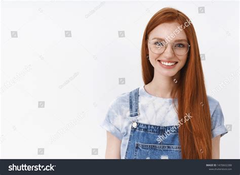 20489 Imágenes De Redhead Girl Glasses Imágenes Fotos Y Vectores De
