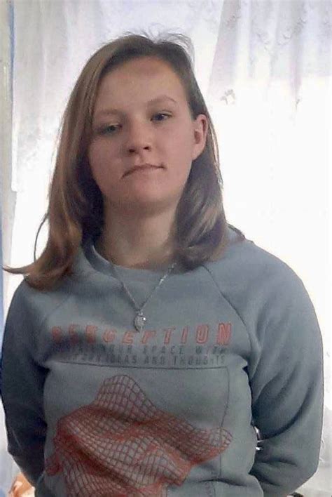 Пропал ребёнок полиция просит о помощи в поисках 14 летней девочки