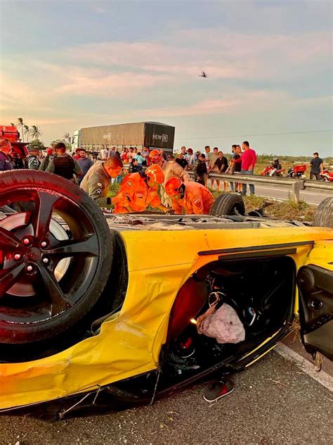 Homem De 29 Anos Morre Após Capotamento De Camaro Em Caucaia No Ceará