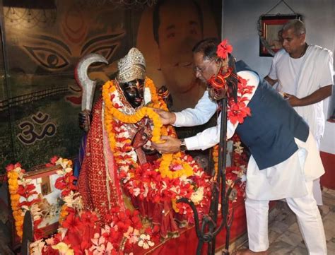 सीएम विष्णुदेव साय ने सोगड़ा आश्रम में की मां काली की पूजा