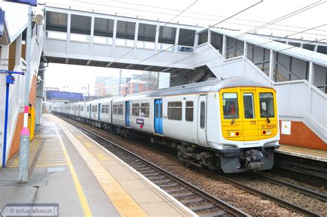 Class 319 4