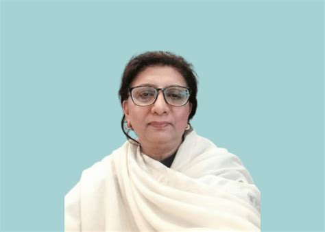 Prof Dr Tahira Batool An Expert Gynecologists In Islamabad