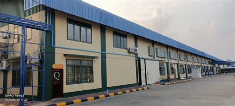 ដំណឹងជ្រើសរើសកម្មករ កម្មការីនីធ្វើការរោងចក្រកាត់ដេរ