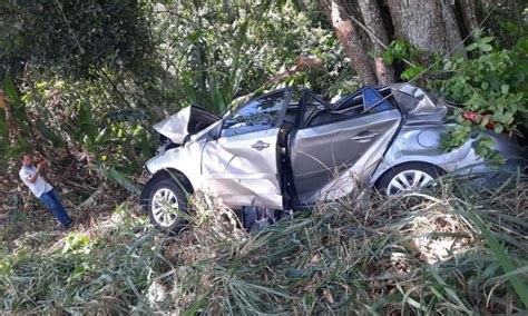 Acidente Na Br 101 Deixa Duas Pessoas Mortas E Uma Ferida O Trombone