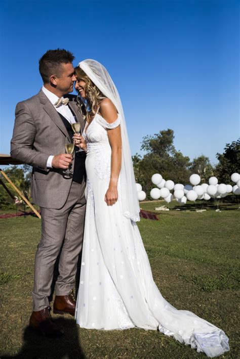 Dit Modemerk Ontwierp De Trouwjurk Van Anouk Van Schie Lindanl