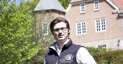 Niels Christian Mark Med Grøn Kant Din Avis