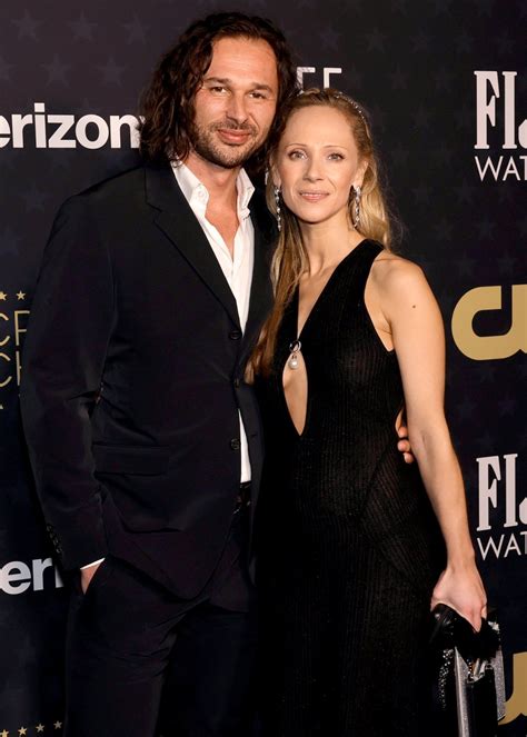 Juno Temple And Michal Szymanskis Relationship Timeline Us Weekly