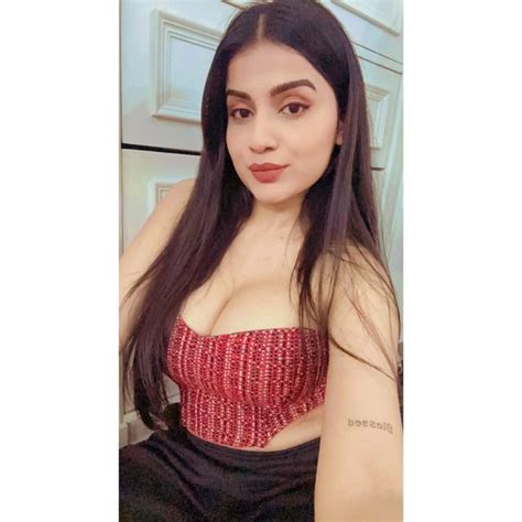 Nidhi Chaudhary Rbeautifulindianwomen