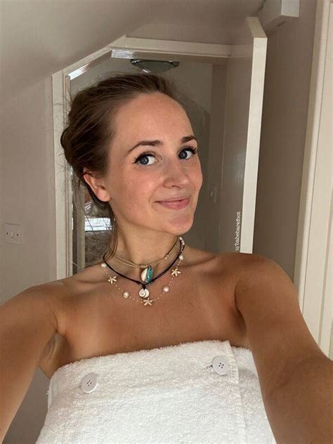 Give Me The Towel 51 Pics