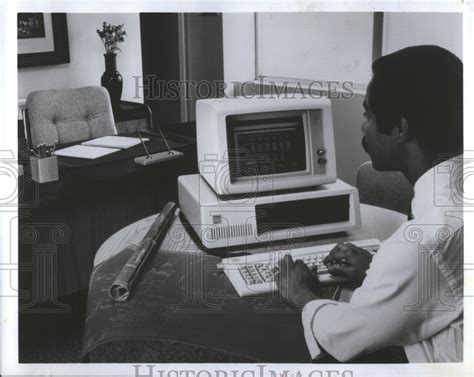 1986 Ibm Pc Historic Images