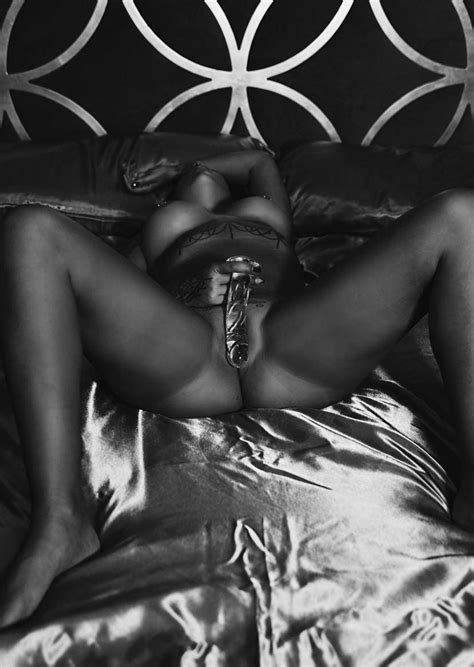 Glass For Her Ass Scrolller