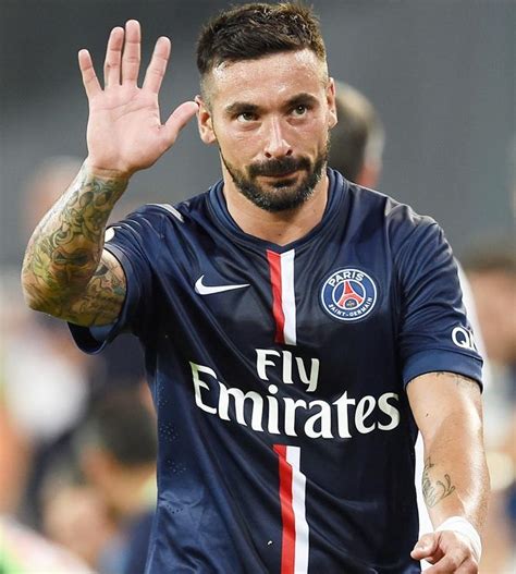 Ligue 1 Lavezzi Goal Sends Psg To The Top Rediff Sports