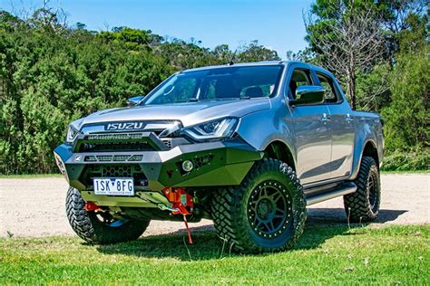 Isuzu Dmax Rear Bar Custom Outfitters
