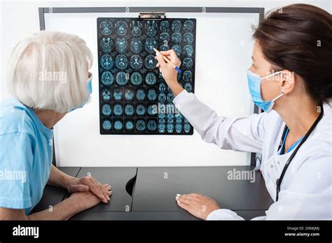 Neurology Consultation Woman Hi Res Stock Photography And Images Alamy