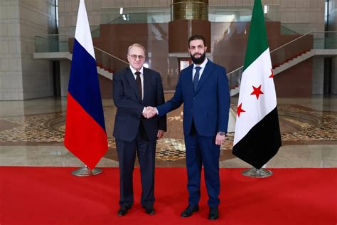 هل تلبي موسكو طلب إدارة دمشق تسليمها بشار الأسد؟