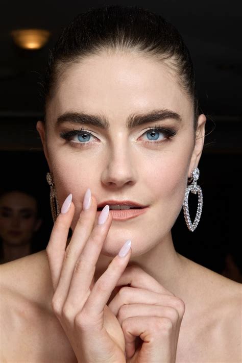 Unghie Lunghe Quale Manicure Fare