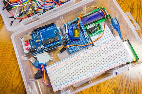 【arduino入門編①】arduinoでledを点滅（lチカ）させてみる！arduinoの基本となるデジタル出力の解説その① ぶらり