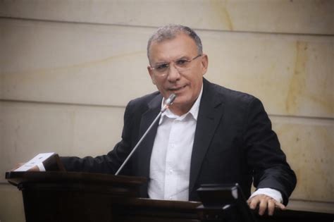 Roy Barreras Regresa De Londres Con Miras Presidenciales Y Busca Armar